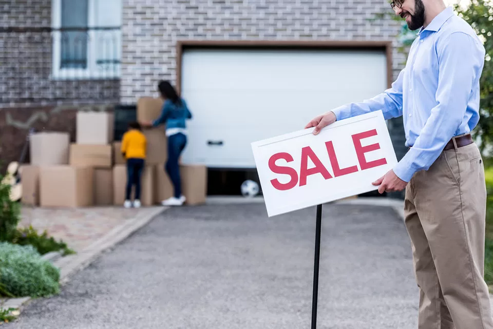 A Guide to Selling a House Online Like a Pro | PropertyNow